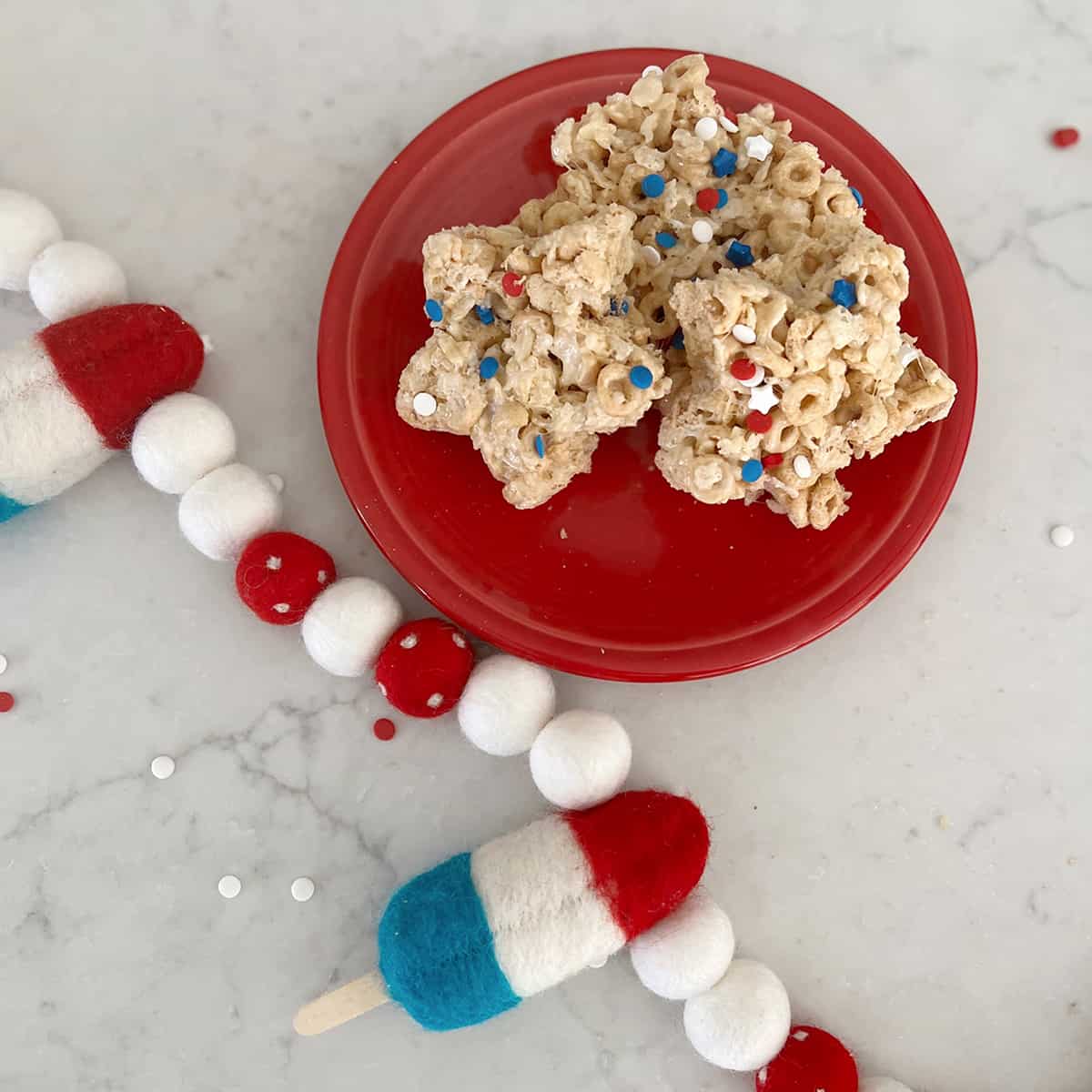 Crispy Cereal Bar- Homemade Rice Krispie Treat with Sprinkles