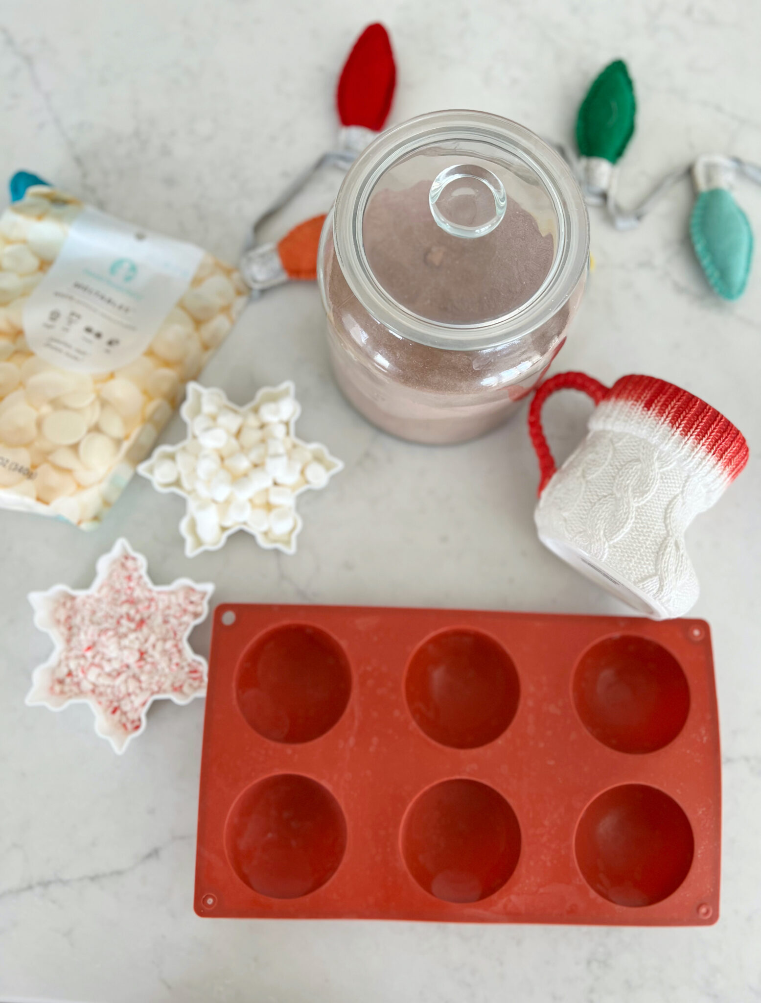 Classic Hot Cocoa Bomb Recipe-Make a Snowman!