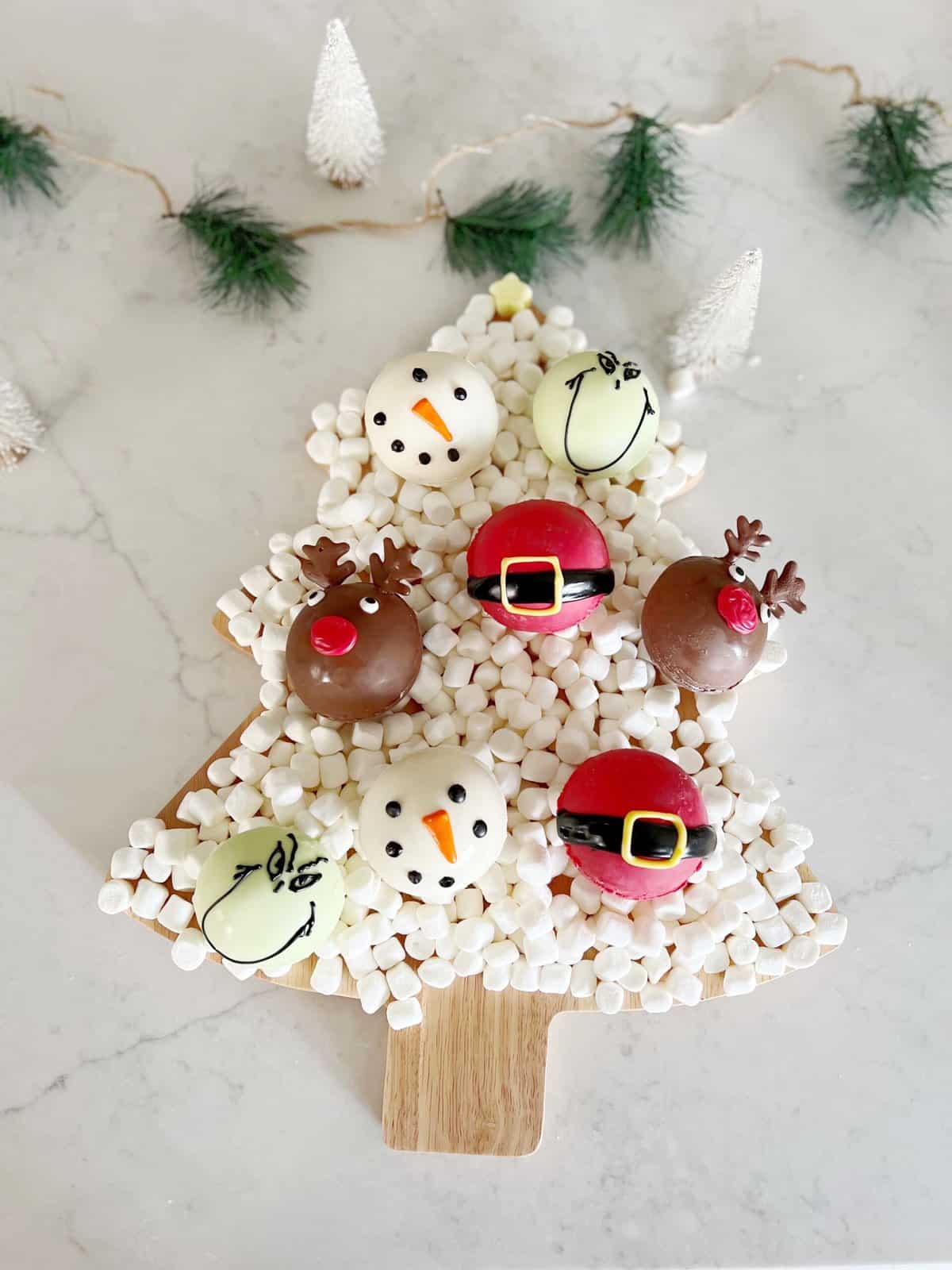 Make a Hot Cocoa Bomb Board - traditionallycozy.com