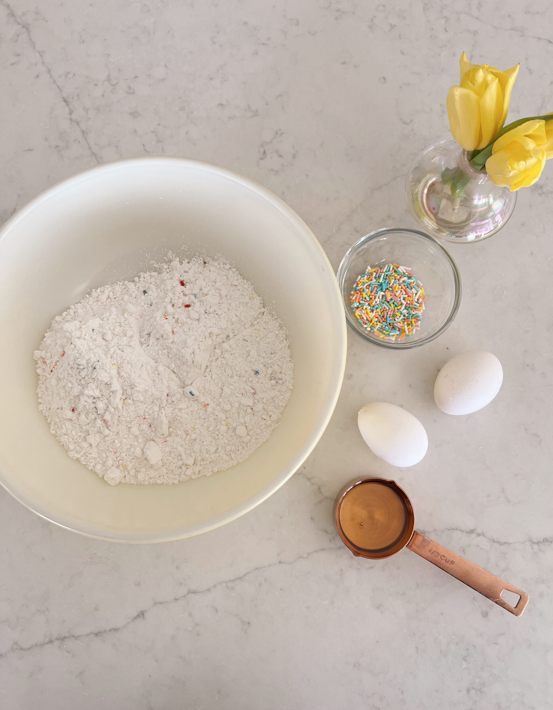 The Easiest Funfetti Cake Mix Cookies - traditionallycozy.com