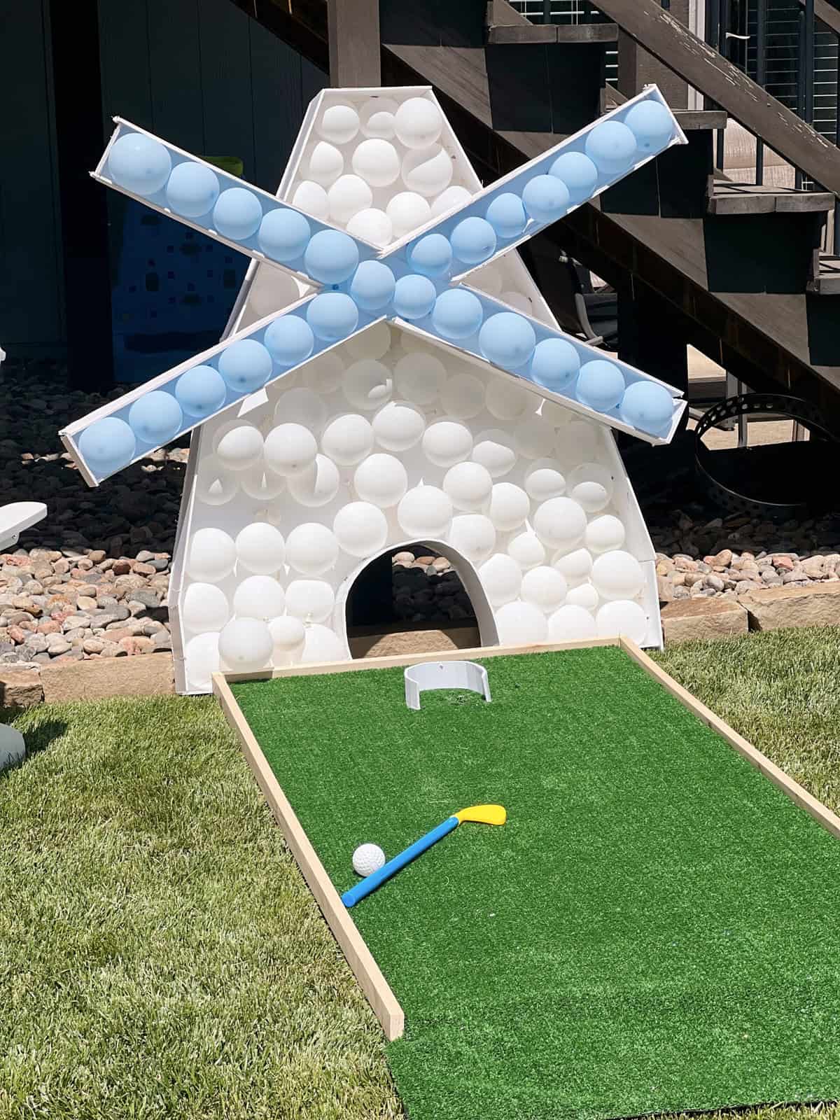 DIY Backyard Mini Golf- Putt Putt for Kiddos - traditionallycozy.com