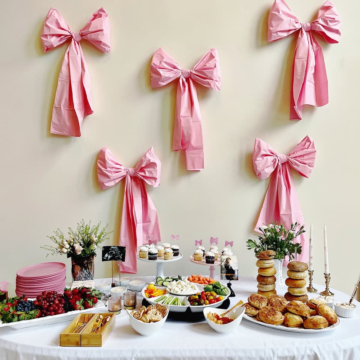 Pink Bow Baby Shower - traditionallycozy.com